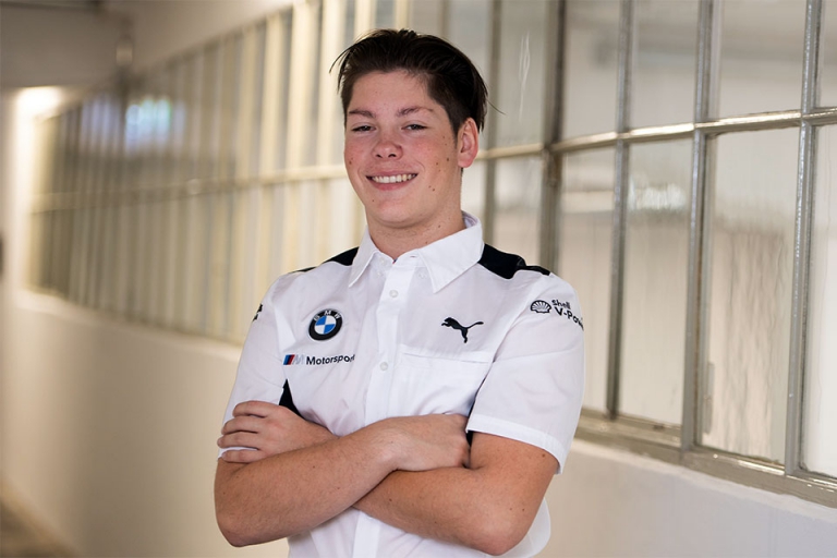 Max Hesse wird Fahrer im BMW Junior Team – Max Hesse – powered by Fast ...